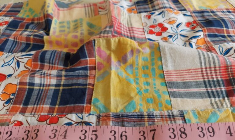 Patchwork Fabric with printed patches, plaid and motifs for kids sewing