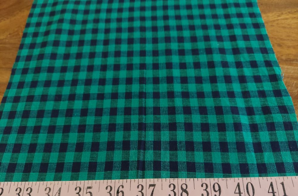 Plaids vs, Checks - differences between the two fabrics
