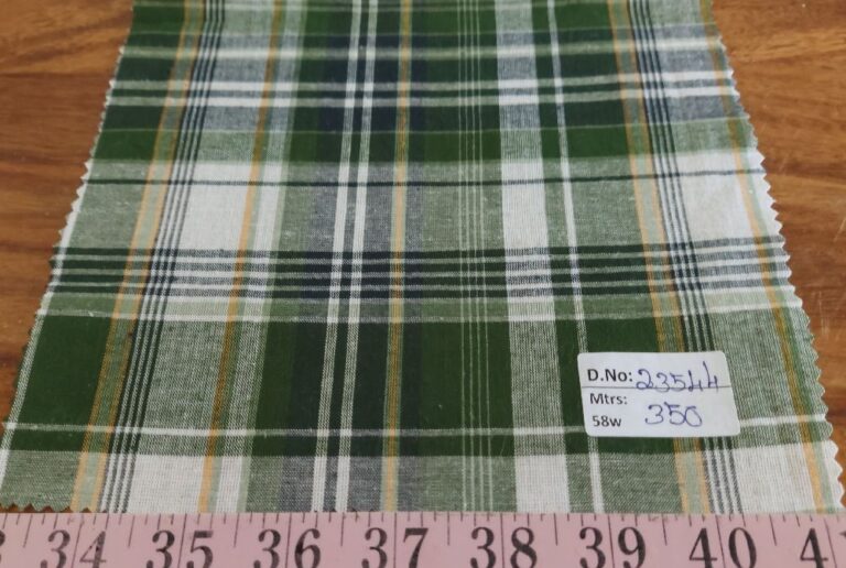 Plaids vs, Checks - differences between the two fabrics
